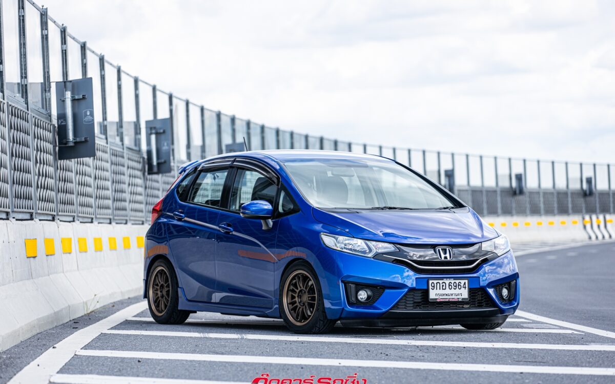 Honda Jazz GK มือสอง แต่งสวย โทร 099 456 2455 id aoddet