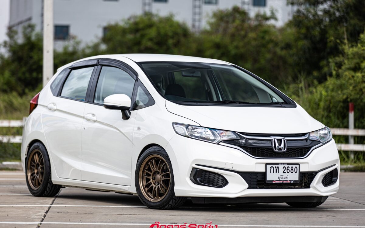 Honda Jazz GK มือสอง แต่งสวย โทร 099 456 2455 id aoddet