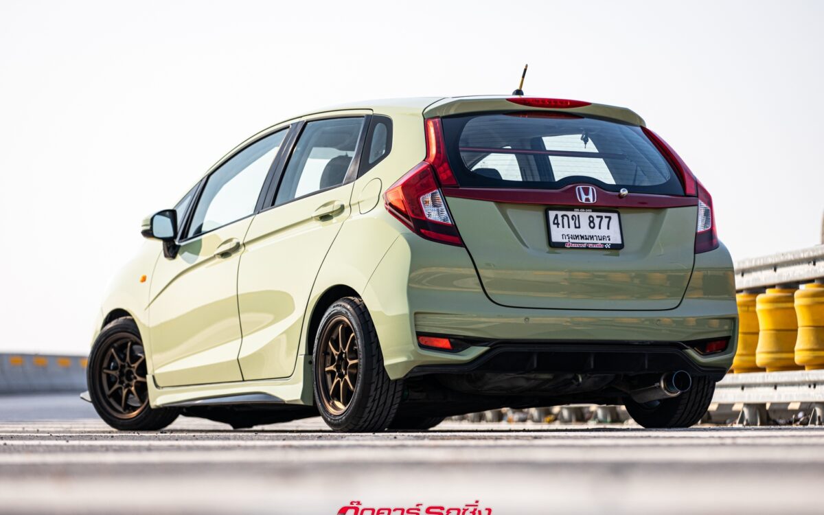 Honda Jazz GK MT มือสอง สนใจ 099 456 2455 id aoddet